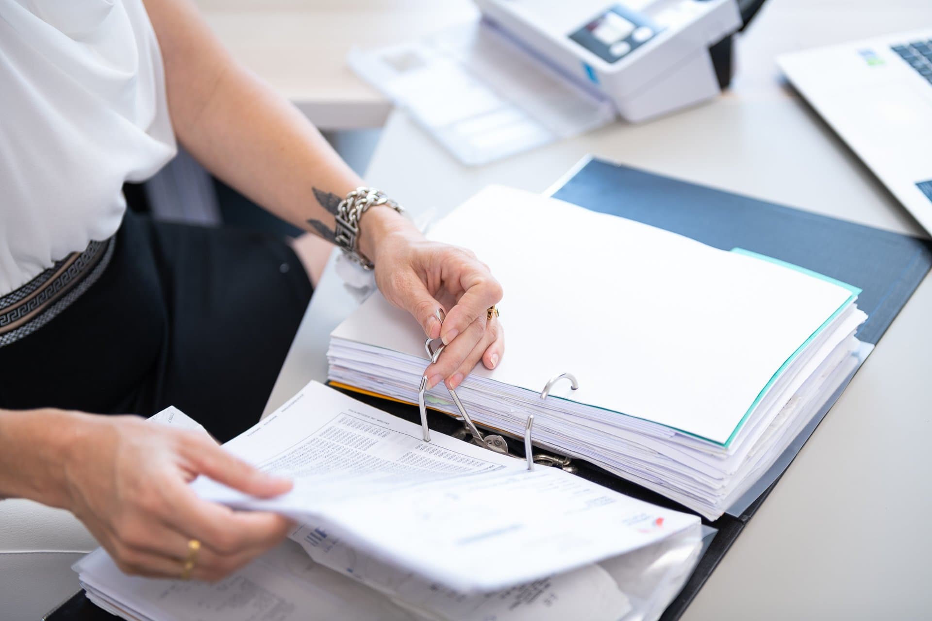 Assistante administrative à Bordeaux • Oméni